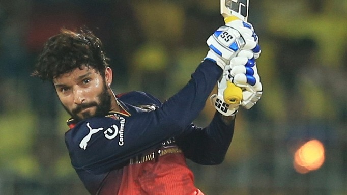 Fire under Flower: Rajat Paridar's RCB live up to play bold tagline in ...