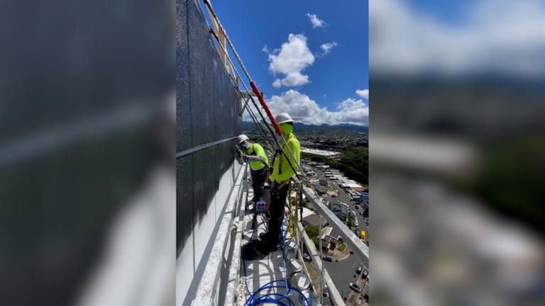 Artist paints Hawaii’s tallest mural in Halawa