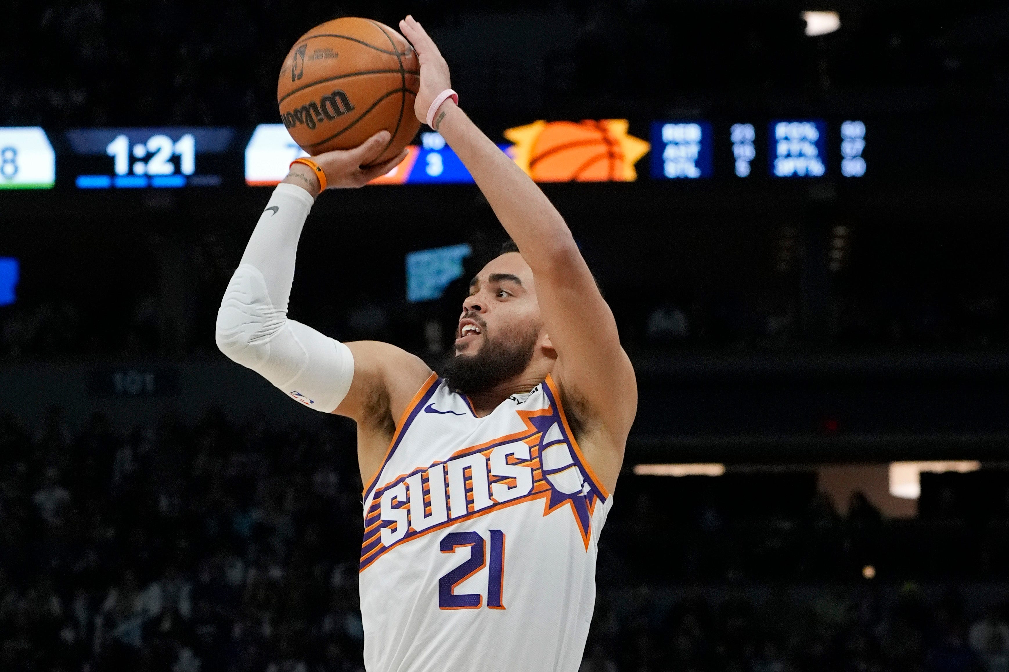 Suns-Rockets live updates: Houston closes first quarter strong in ...