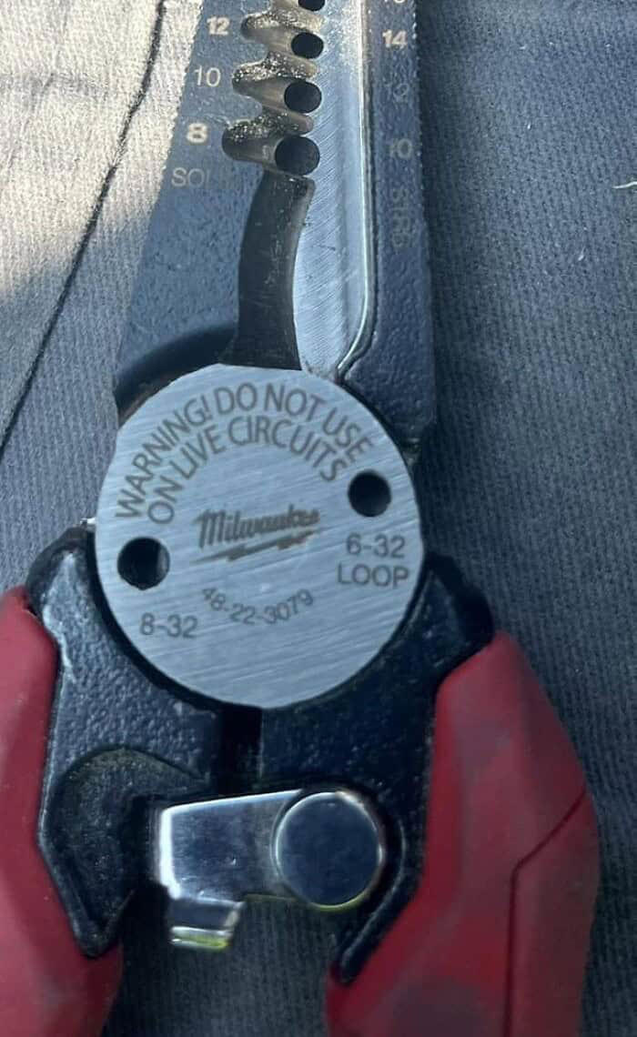 50 Funny Signs That Definitely Only Exist Because Someone Did Something Stupid