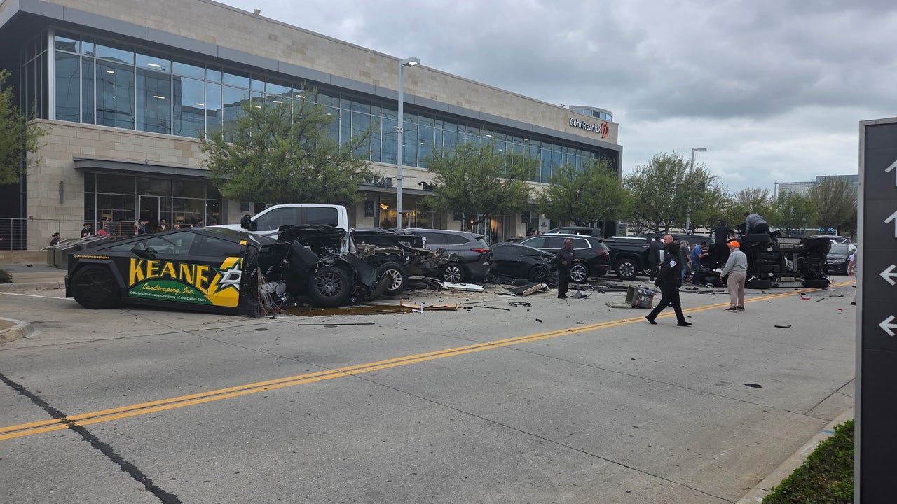 Driver injured after crashing into 7 parked cars at the Star in Frisco