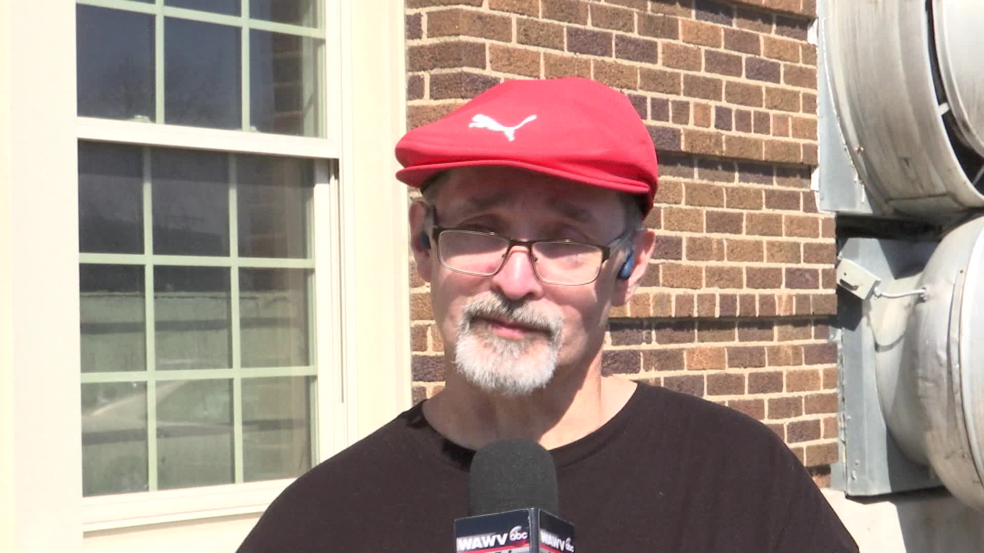 Richard Goodall performs at the Zorah Shrine Theater