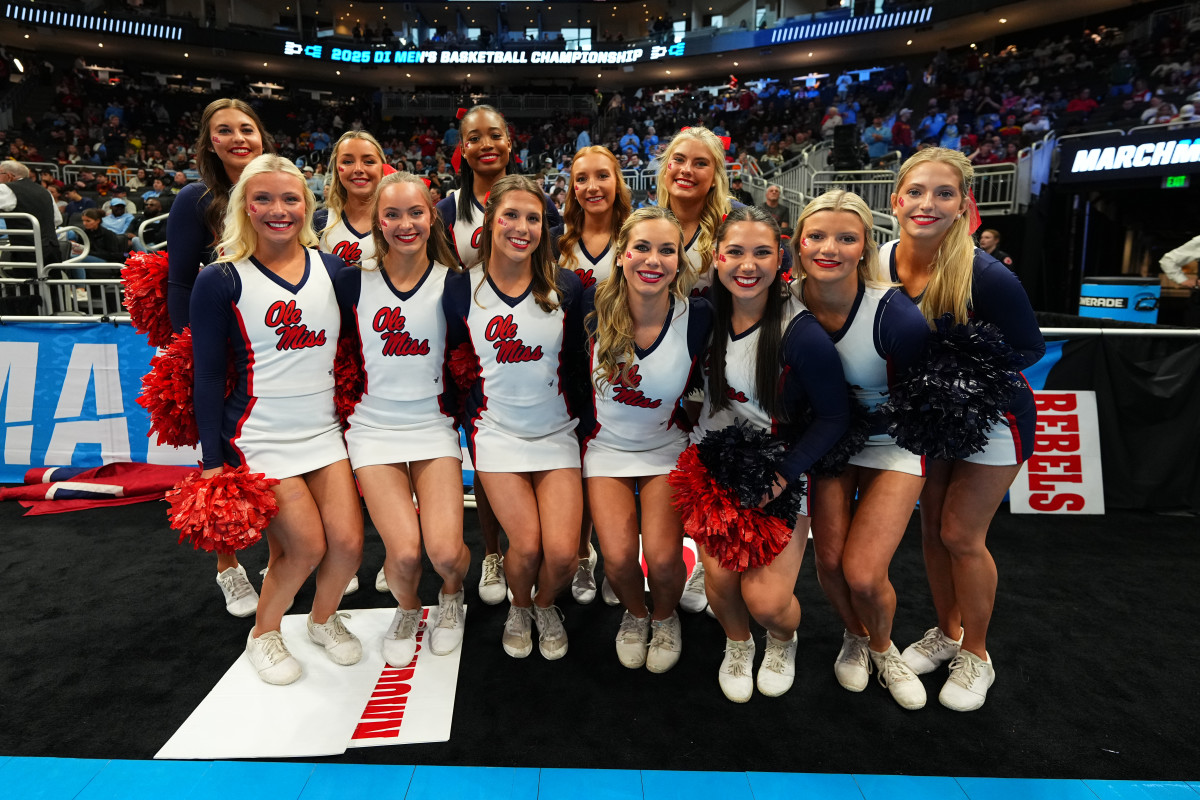 Ole Miss Cheerleader Turns Heads With Vacation Photos Before Sweet 16