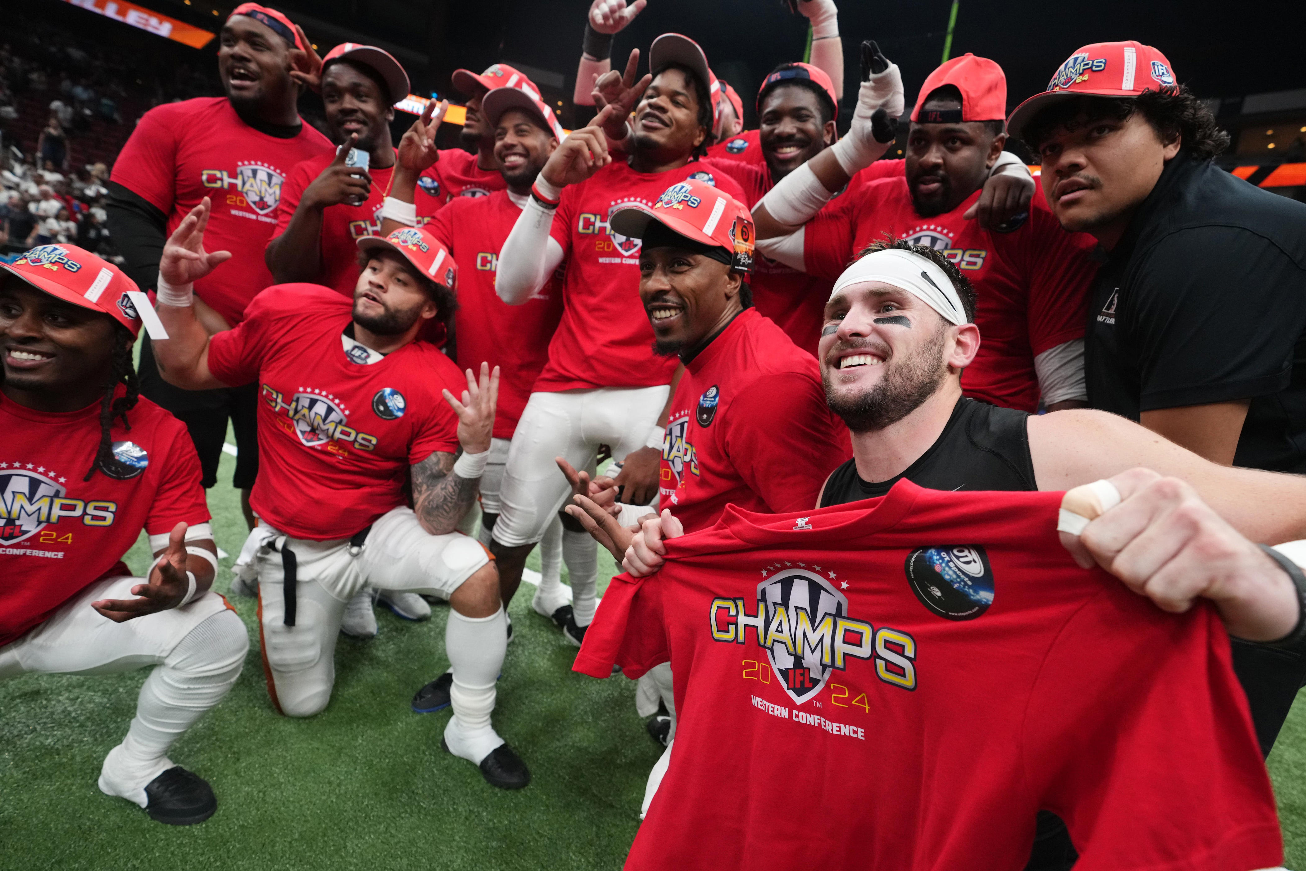 Rattlers' IFL championship ring ceremony inspires QB Dalton Sneed's return