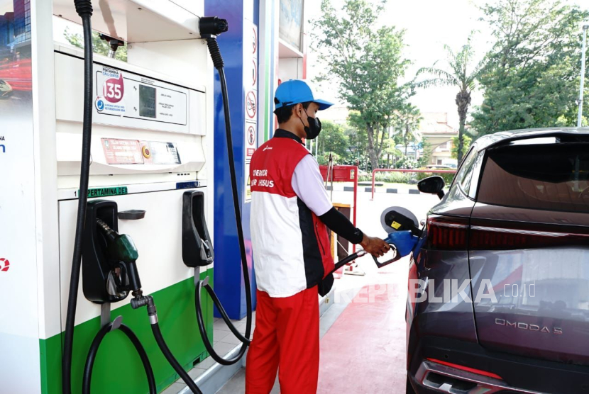 Pertamina Turunkan Harga Pertamax dan Dex Mulai Hari Ini