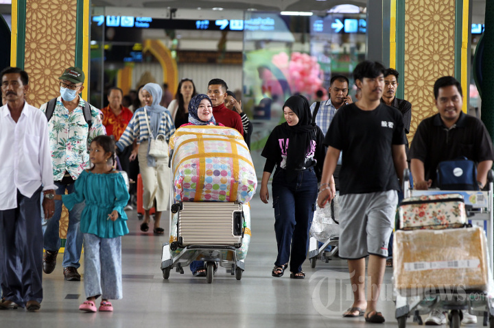 Arus Mudik di Bandara Kualanamu