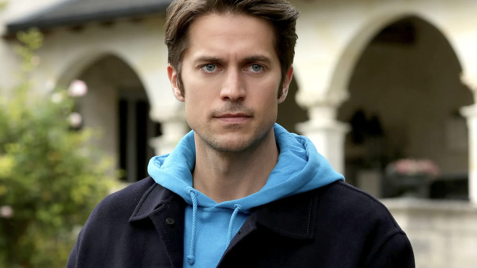 Vijfde seizoen 'Emily in Paris' wordt beste volgens Lucas Bravo