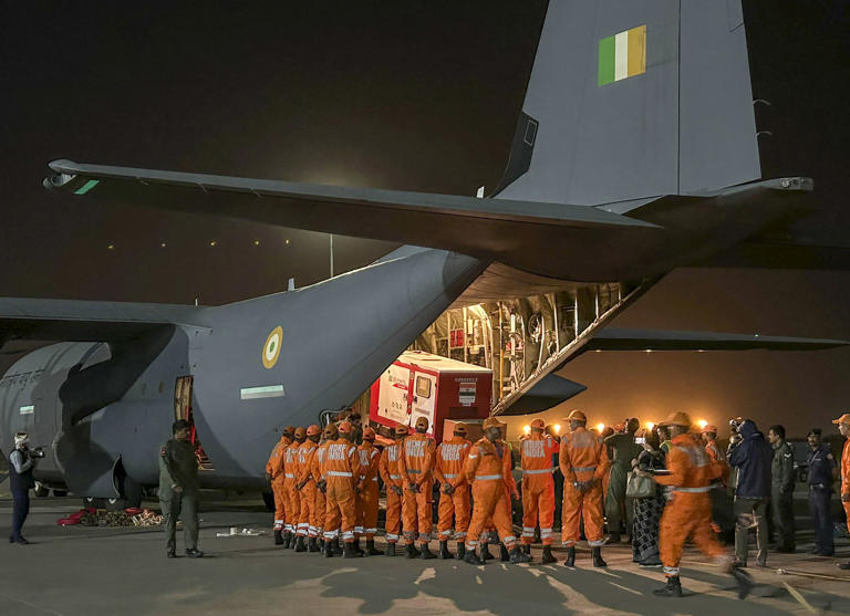 India dispatches rescue teams, relief supplies to quake-hit Myanmar