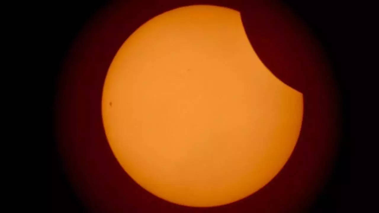 Partial solar eclipse 2025: Beautiful pictures of the celestial event