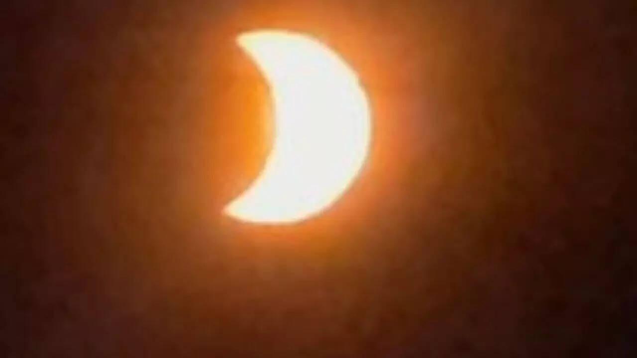 Partial solar eclipse 2025: Beautiful pictures of the celestial event