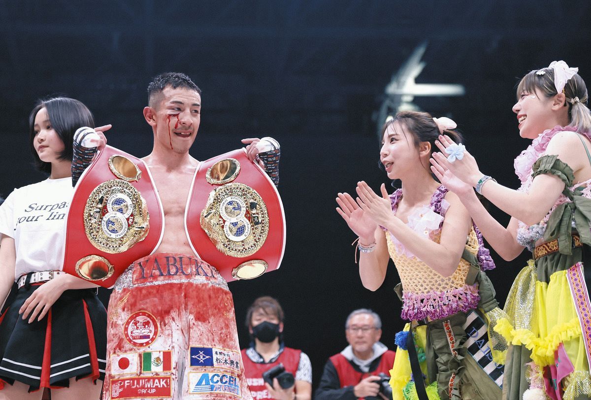 矢吹正道12回TKO勝ち、日本人初の世界2階級同時制覇 ボクシングIBFフライ級