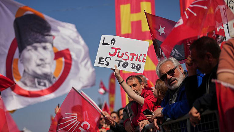 Thousands attend CHP rally in Istanbul against mayor Ekrem İmamoğlu's ...