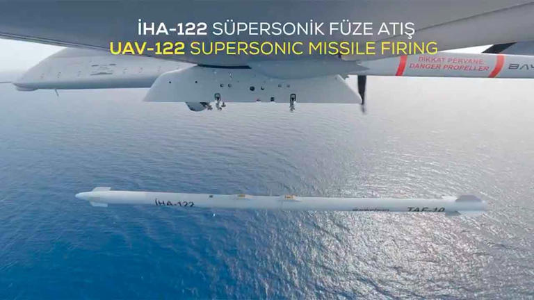 Video: Bayraktar TB3 colpisce un bersaglio con il missile supersonico UAV-122