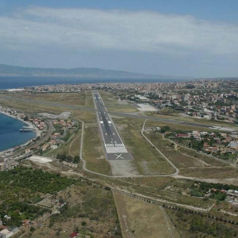 Aeroporto di Reggio Calabria, stop alla navetta privata Star Bus di ...
