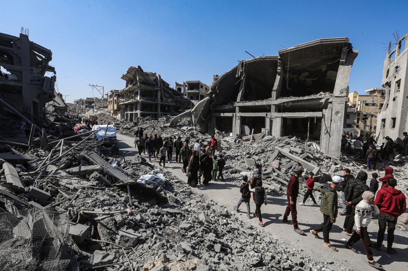 Red Crescent: Nine paramedics missing for a week in southern Gaza