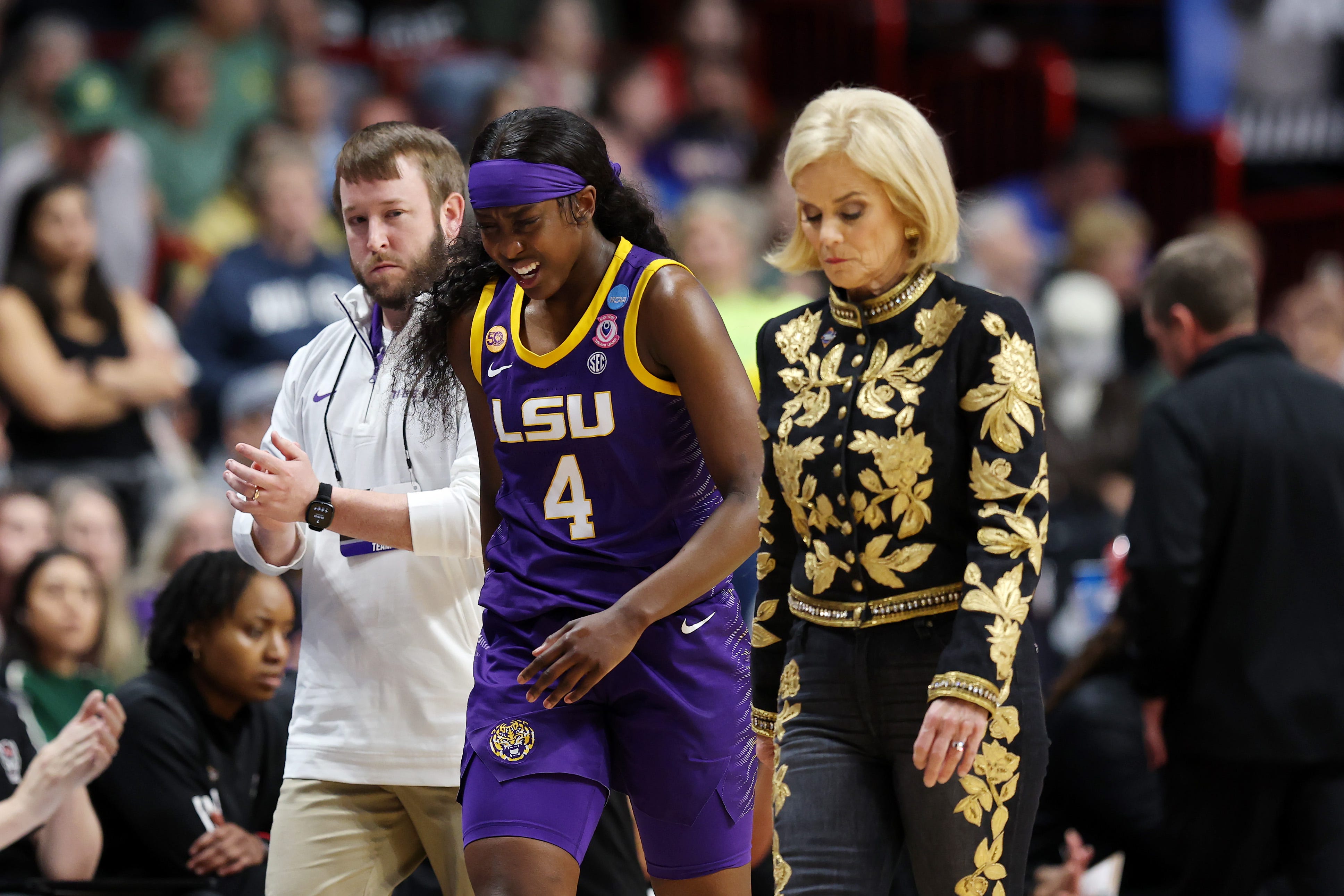 Updating Flau'jae Johnson's status for LSU women's basketball's Elite ...