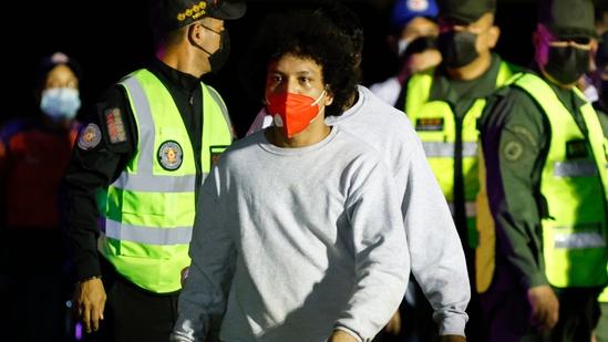 ‘Migrant influencer’ who encouraged illegal border crossers to squat in ...