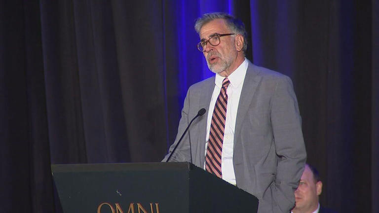 Channel 2 investigative reporter Mark Winne inducted into GAB Hall of Fame