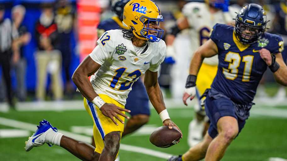 Pitt's Pat Narduzzi Praises Underclassmen QBs and WRs