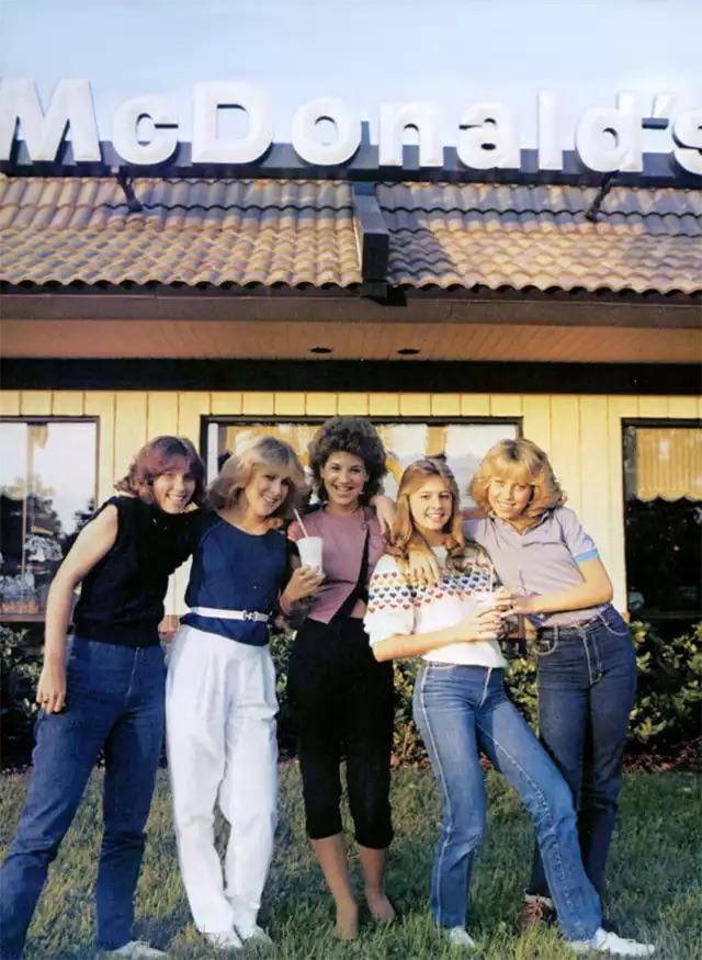 25 Images Showing Life In 1986