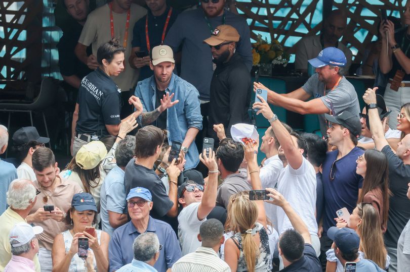 Lionel Messi told 'sign for Rangers' as Barcelona legend accosted by ...