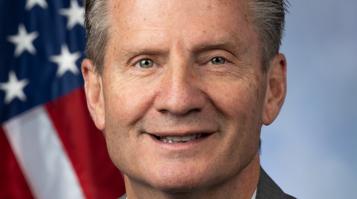 MAGA congressman "unwittingly" makes case for Medicare for all