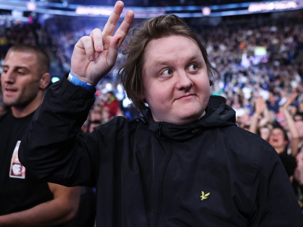 Lewis Capaldi: Singer Makes Rare Public Appearance