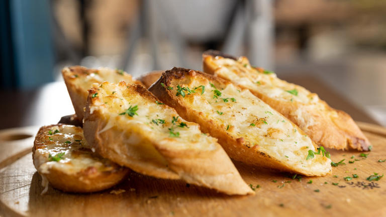 Level Up Your Garlic Bread With 3 Chef-Recommended Toppings