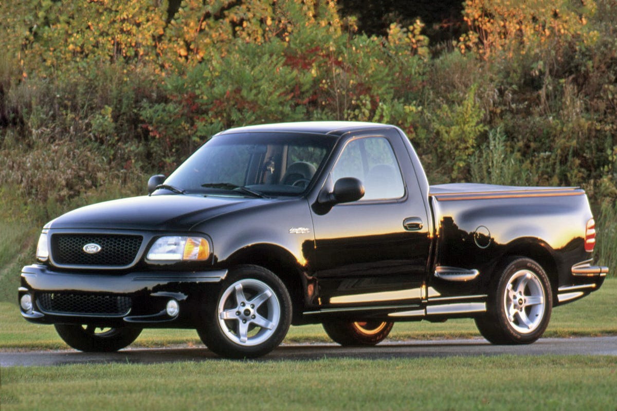 View Photos of the 1999 Ford SVT F-150 Lightning