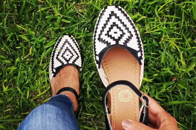 33 Comfy Spring Shoes To Have At The Ready For Your Next Trip