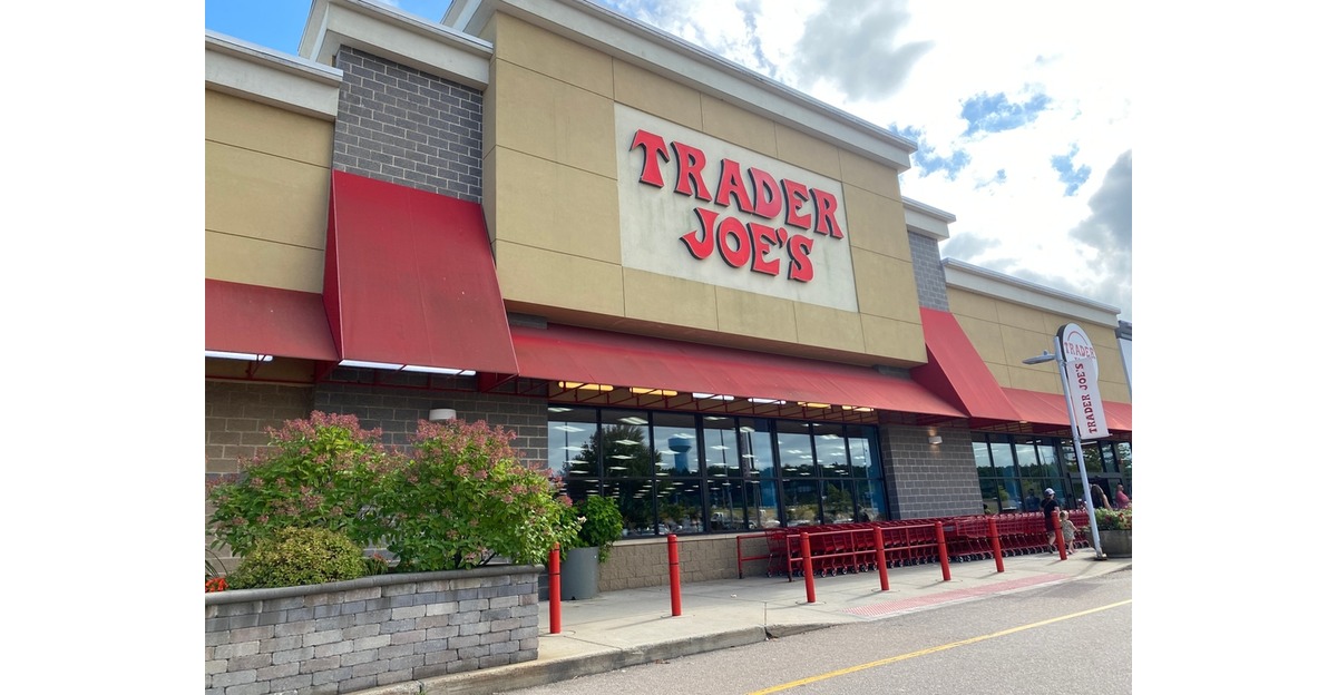 Trader Joe`s 14 Most Overlooked Items That Deserve a Spot in Your Cart