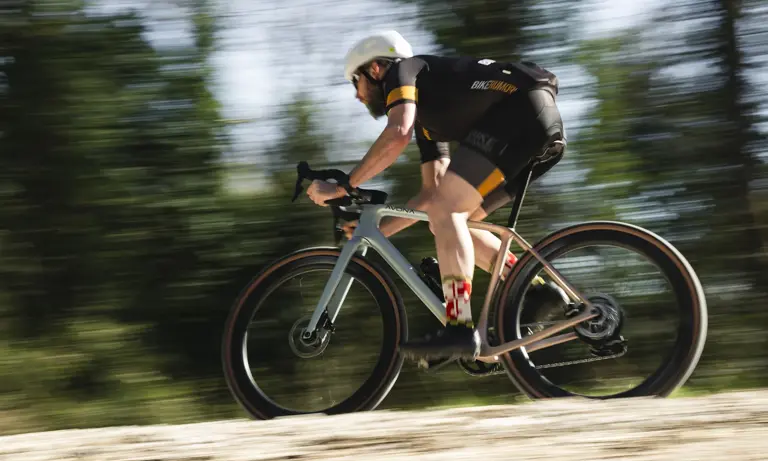 All-New Avona Debuts with Holistic Callis Carbon Gravel Bike; Road & MTB to Follow