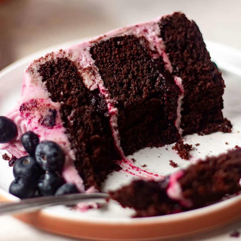Chocolate Blueberry Cake