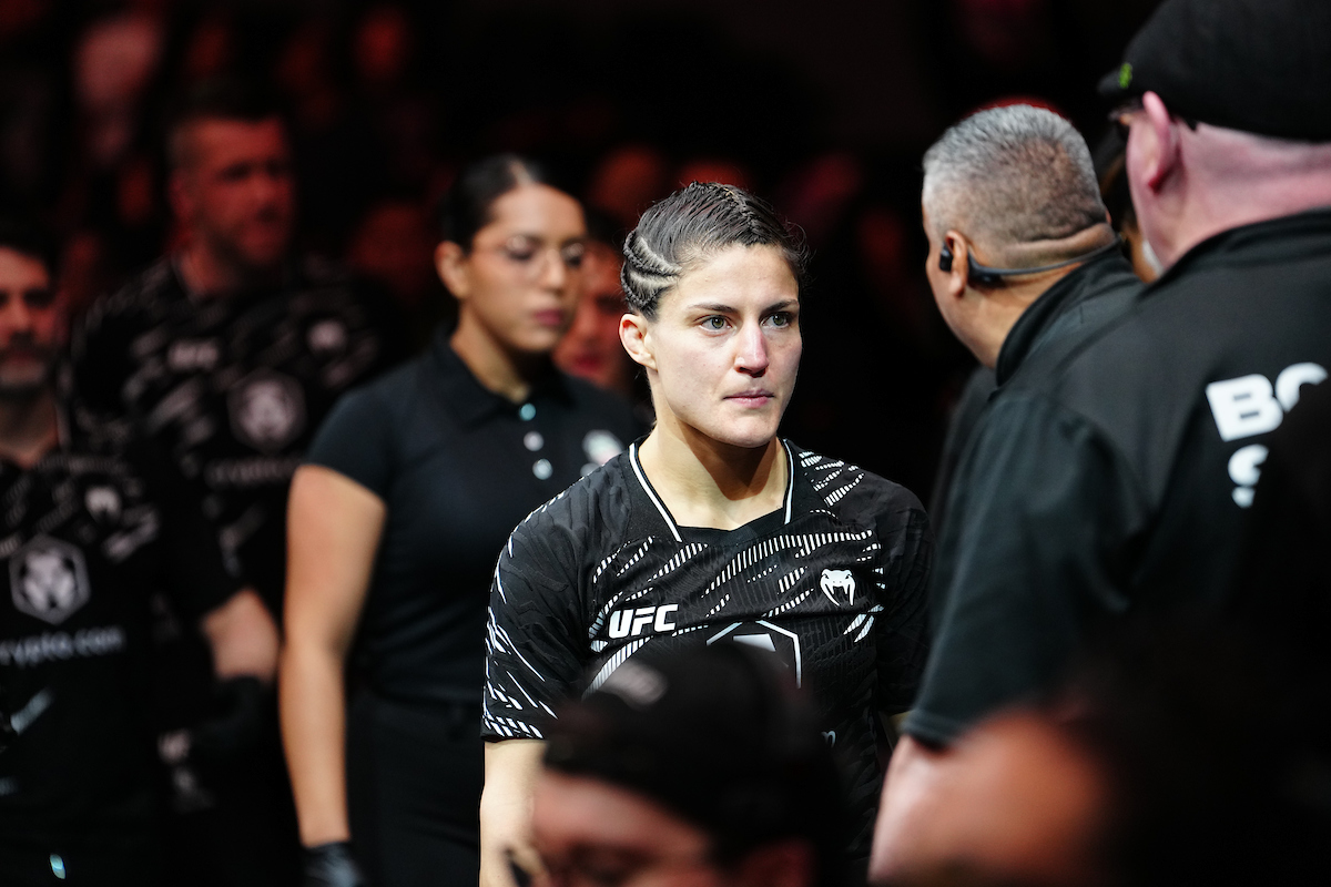 Loopy Godínez domina a Polastri y saborea el triunfo en UFC México