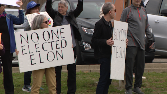 Protest held outside Tesla dealership amid Musk policies
