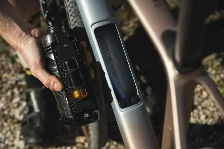 All-New Avona Debuts with Holistic Callis Carbon Gravel Bike; Road & MTB to Follow