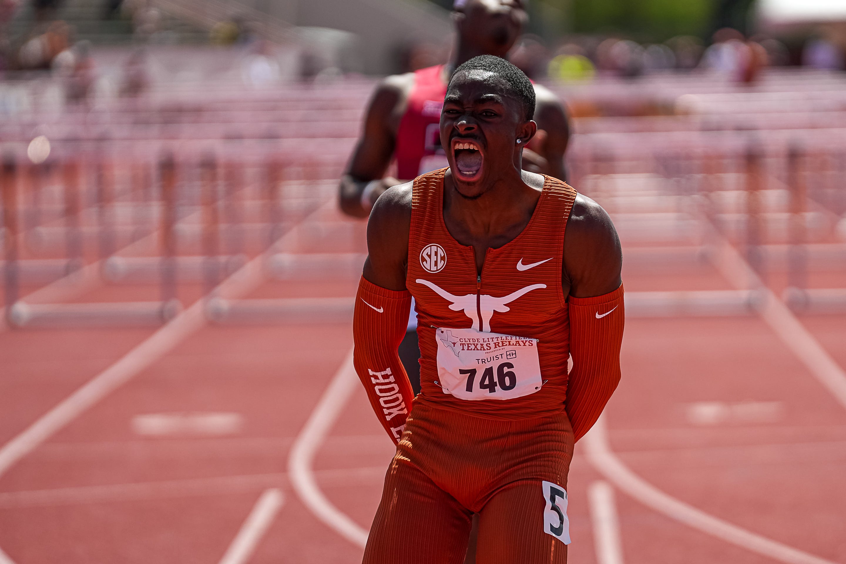 After 'hell,' Texas star Kendrick Smallwood rediscovered his form at ...