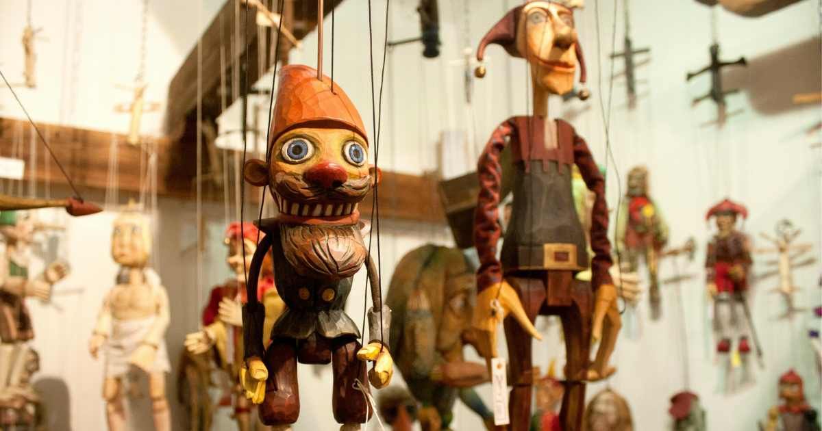 Archaeologists Stumble on Mesoamerican 2,400-Yr-Old Clay Puppets With ...