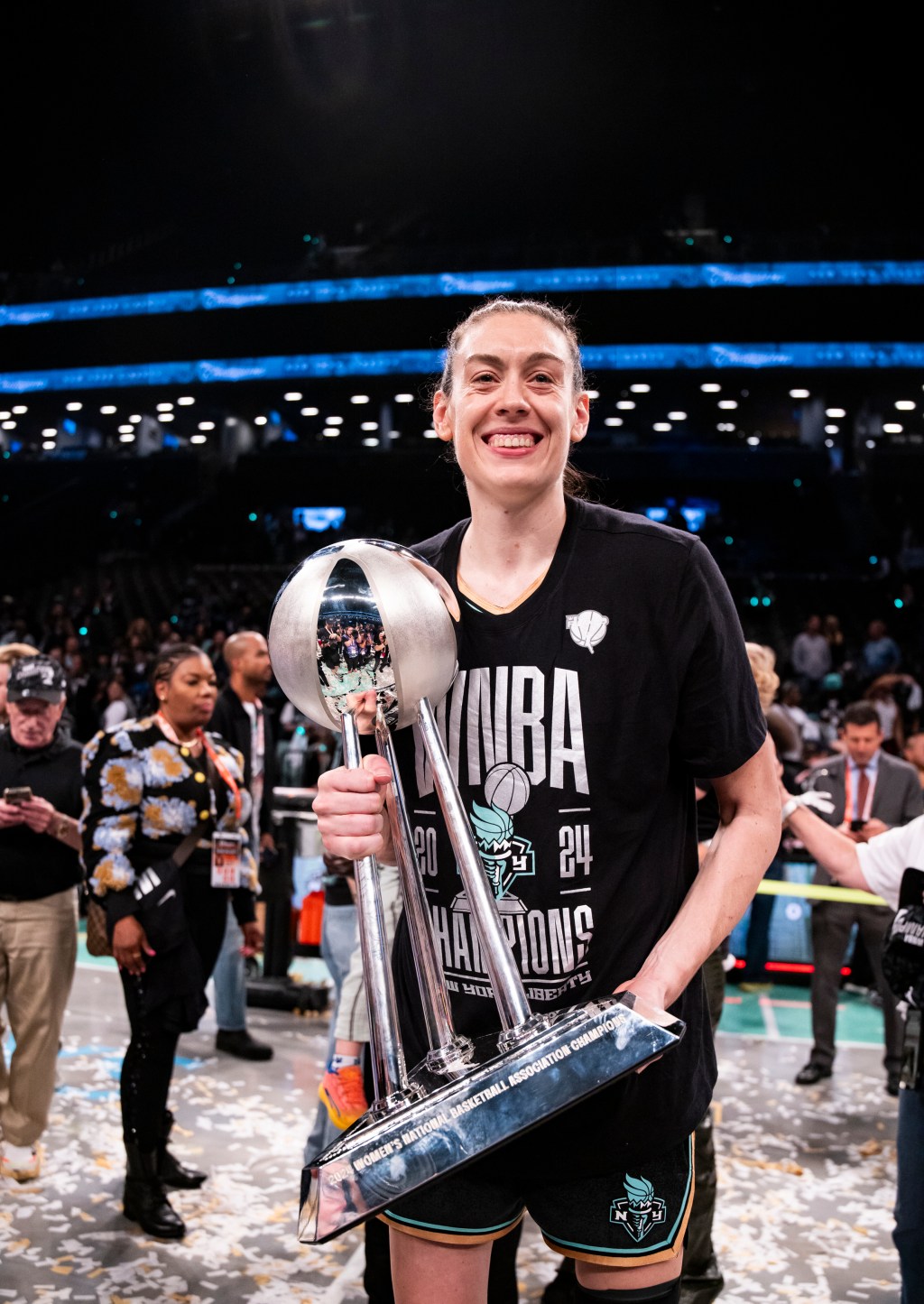 Liberty officially re-sign Breanna Stewart to keep core intact for ...