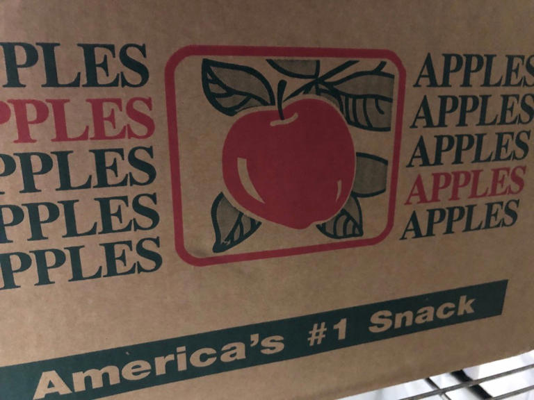 Fresh fruit and veggie snacks to stay in NYC schools after memo said ...