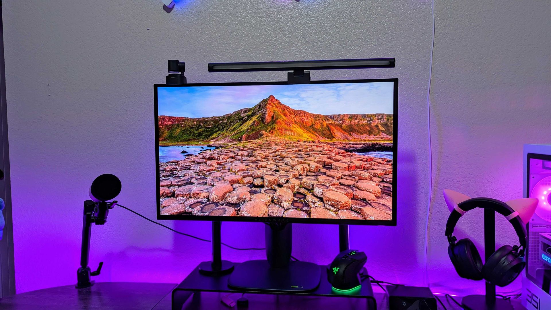 I've been gaming on Alienware's sharpest OLED monitor, and 4K has never ...