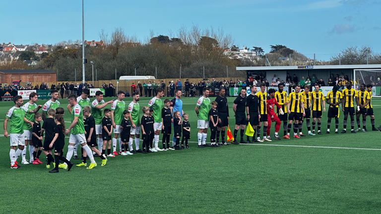 Officials: Crews battling Persimmon Ridge wildfire at more than 300 acres