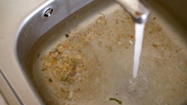 Homeowner desperate for solutions to fix slow kitchen sink: 'Works like ...