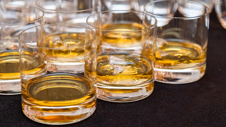 11 Rude Behaviors To Avoid At A Whiskey Tasting, According To An Expert