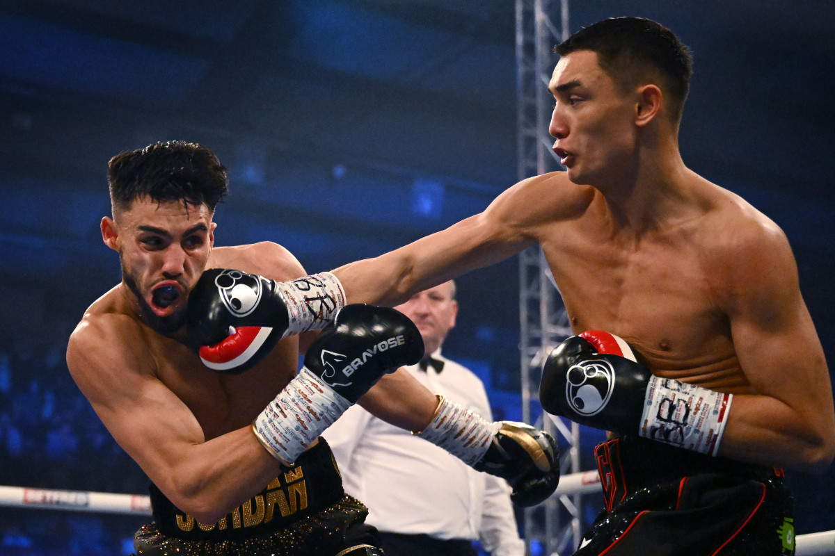 Cameron Vuong Stuns Jordan Flynn With Dominant Victory