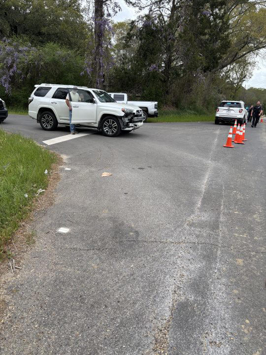 Two people injured in Jones County two-vehicle crash