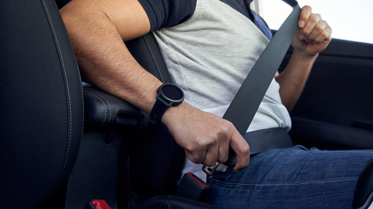 10 Common Mistakes That Cause People To Fail Their Driving Test (And ...