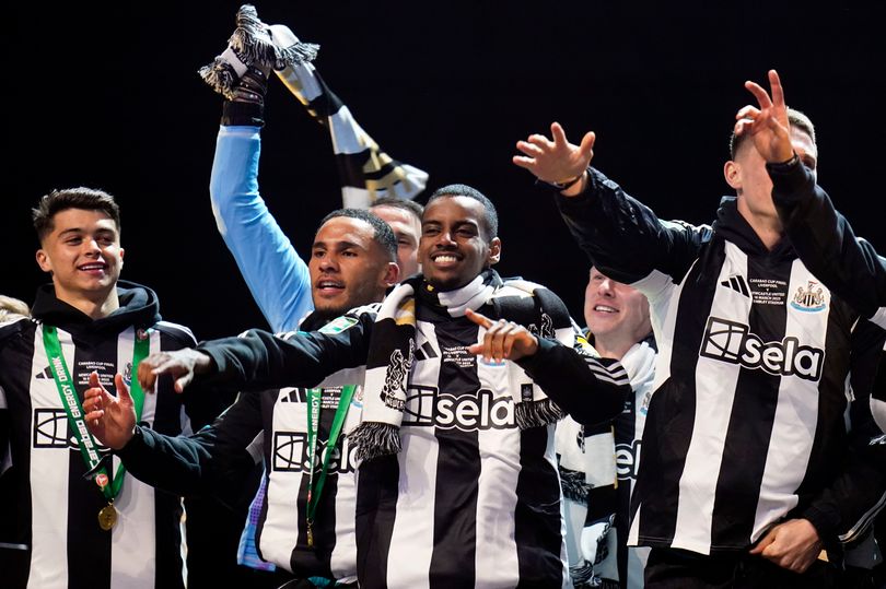 Newcastle United obey strict parade rule set by Eddie Howe as Ant & Dec ...