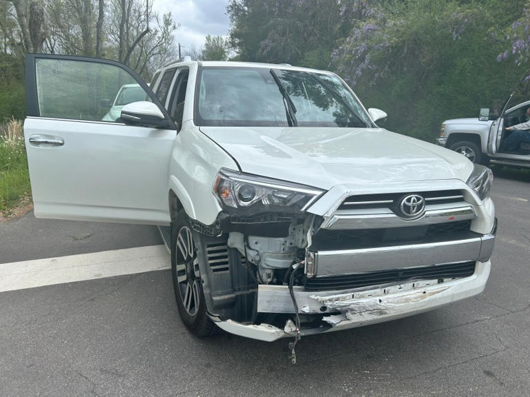 Two people injured in Jones County two-vehicle crash