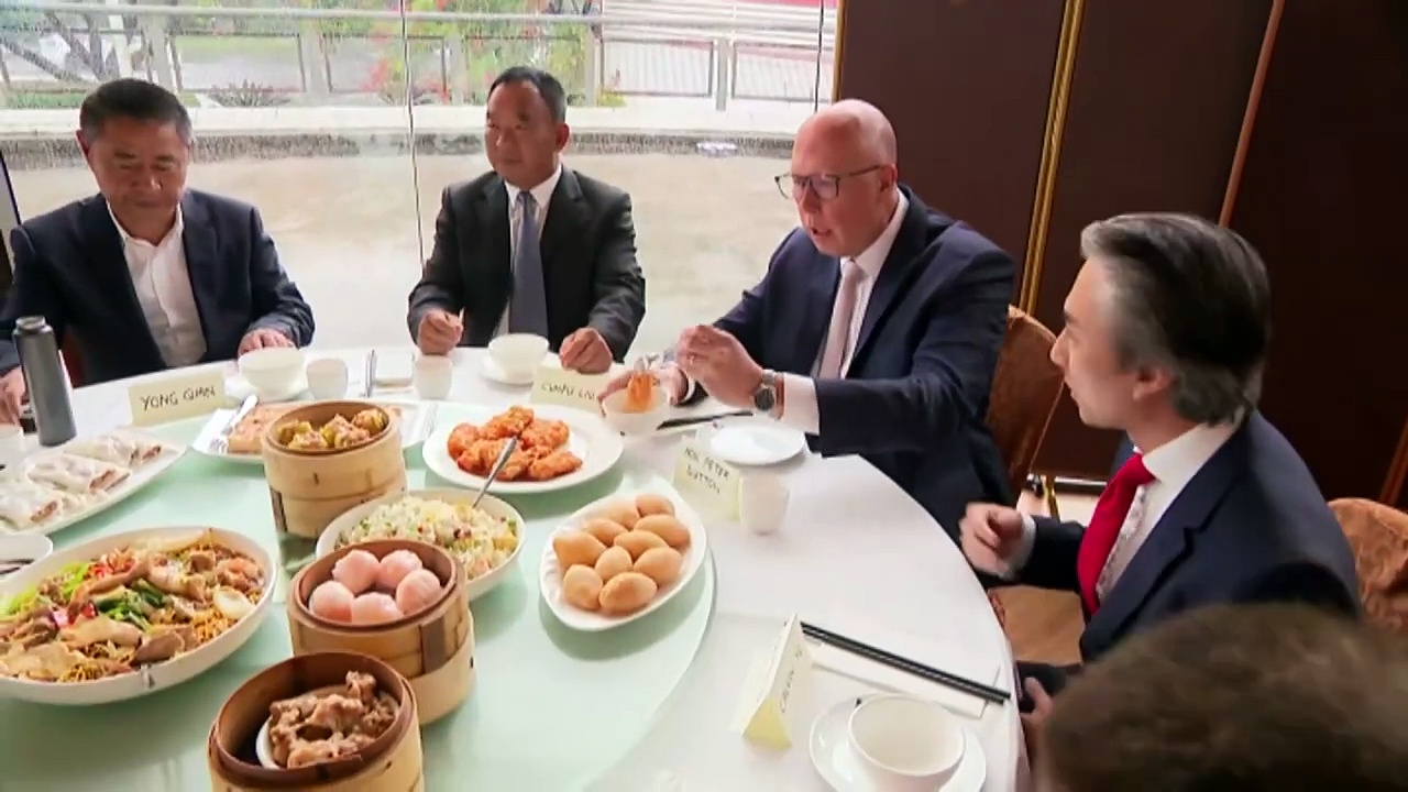 Peter Dutton heckled by protestors twice on first day of campaign trail